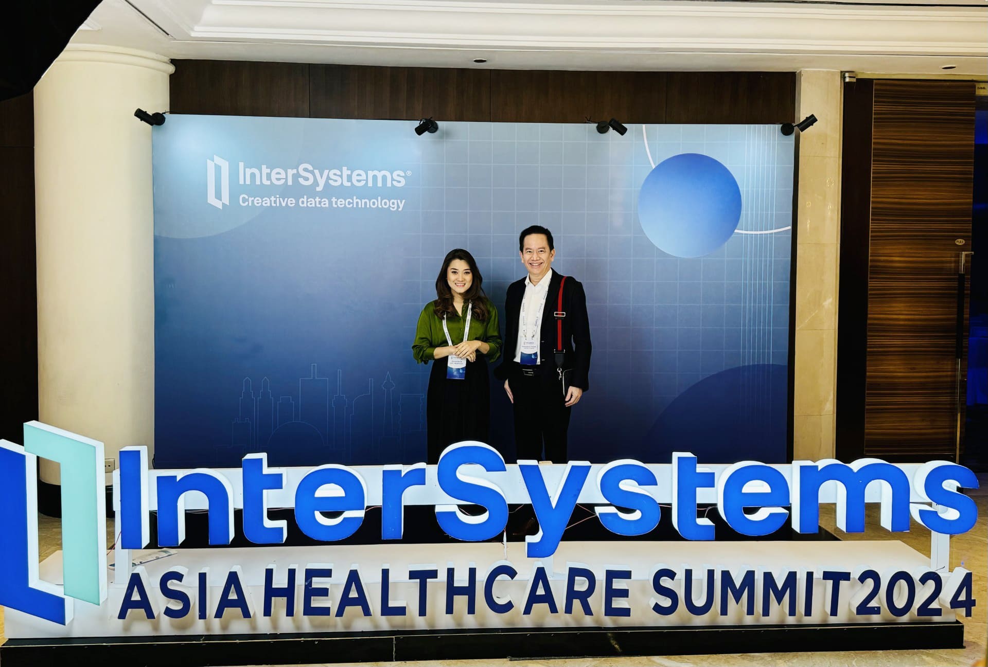 ดร.นพ.ตุลวรรธน์ พัชราภา ผู้อำนวยการปฏิบัติการ โรงพยาบาลเวชธานี ร่วมงาน InterSystems Asia ...