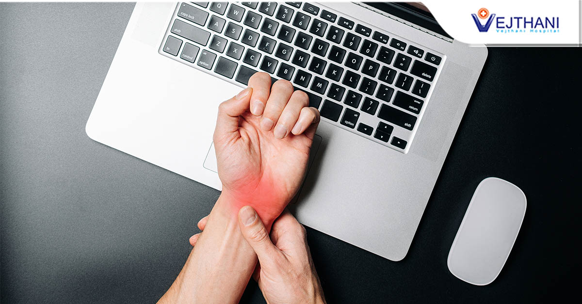 Signs of Carpal Tunnel Syndrome: Wrist Pain and Numbness in the Hand ...